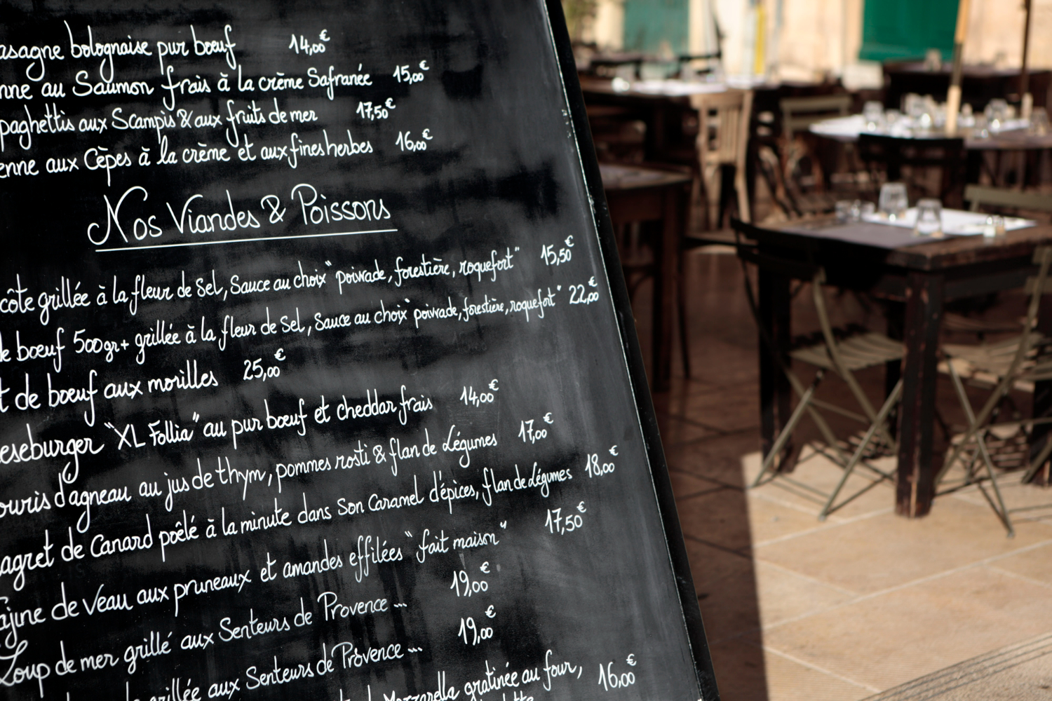 The psychology of menu design: Influencing customer choices | Grafterr